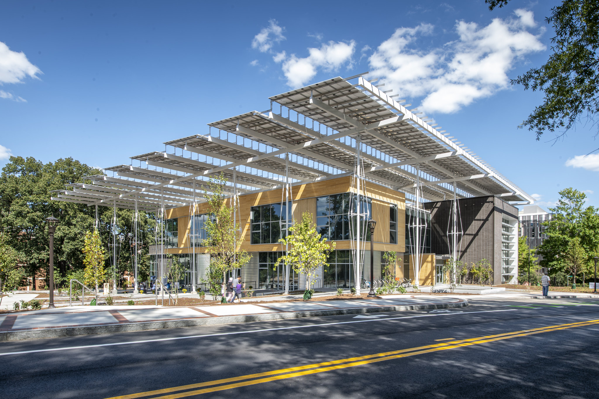 The Kendeda Building for Innovative Sustainable Design - Thomas Concrete